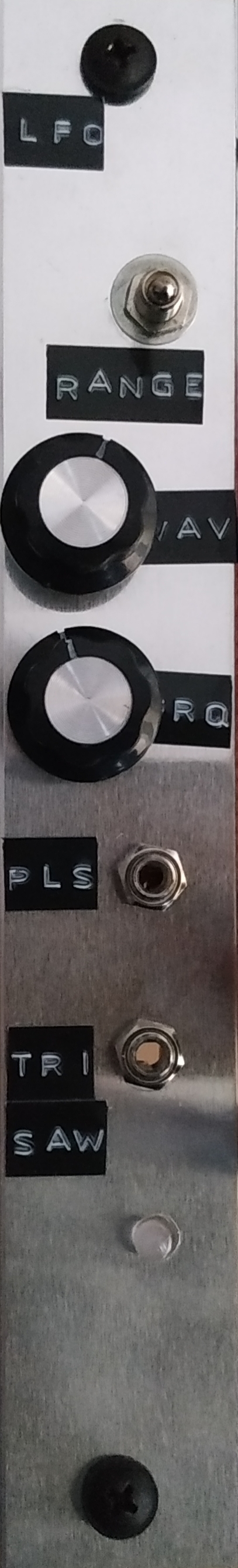 LFO – variable shape saw/tri – knopsl modular